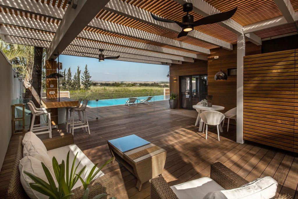 חיפוי קיר עץ: הטאץ' הטבעי לעיצוב הבית - Edika